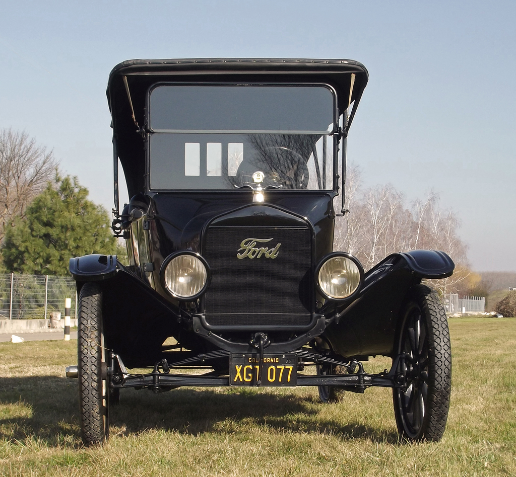 Ford T-modell Touring (1921) veterán galéria - ORIGO