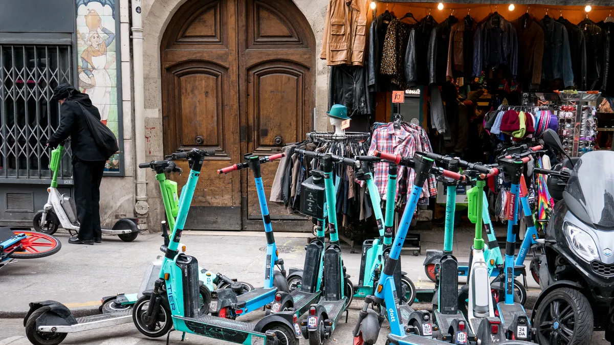 Elektromos roller miatt gyulladt ki egy sorház egy amerikai kisvárosban - videó - ORIGO