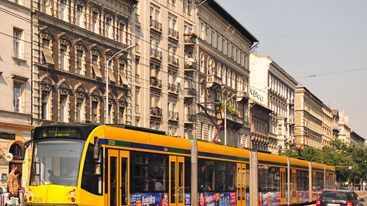 Nem járnak a 4-es 6-os villamosok egy szakaszon - ORIGO