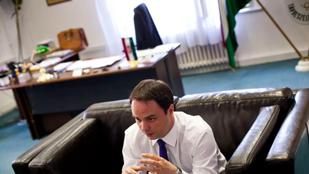 Fontos munkát végez a Magyar Vakok és Gyengénlátók Országos Szövetsége ...