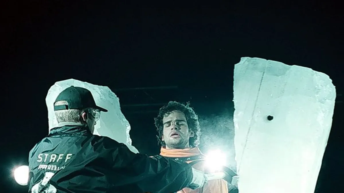 Megsérült David Merlini illuzionista - ORIGO