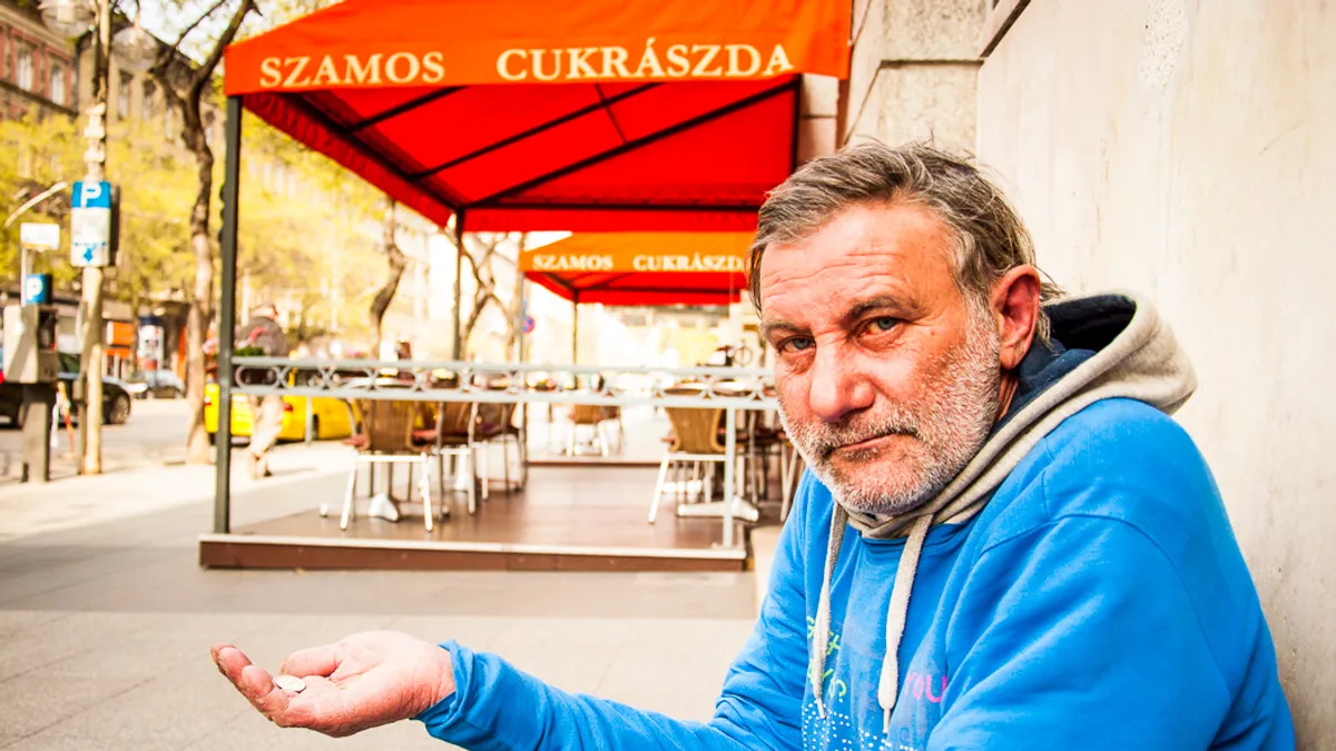 Torkos csütörtök hajléktalanoknak is - ORIGO