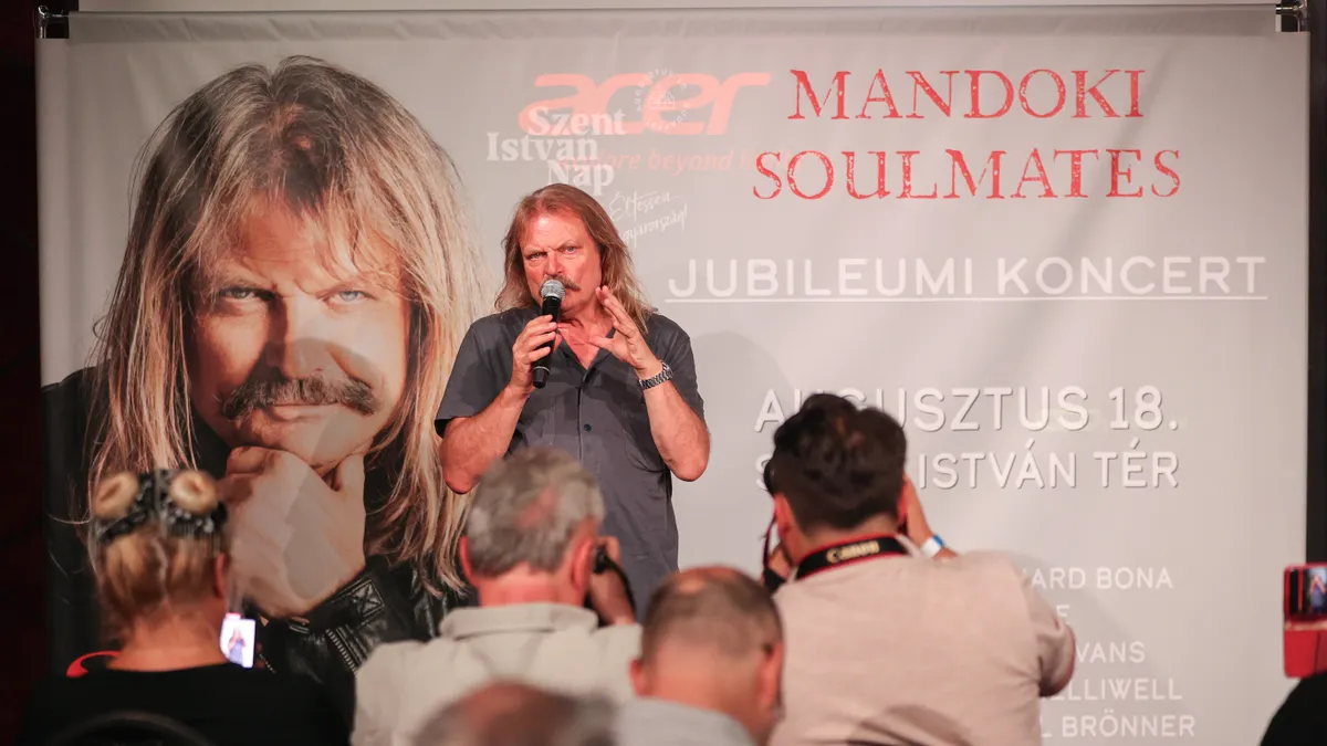 Újra fergeteges Mandoki Soulmates koncert lesz a Bazilika előtt - ORIGO