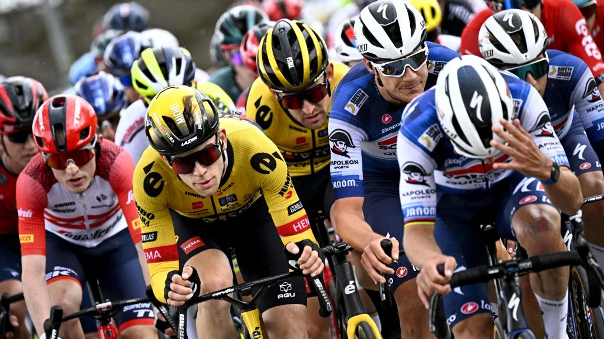 Hatalmas bajba került Valter Attila csapattársa - ORIGO