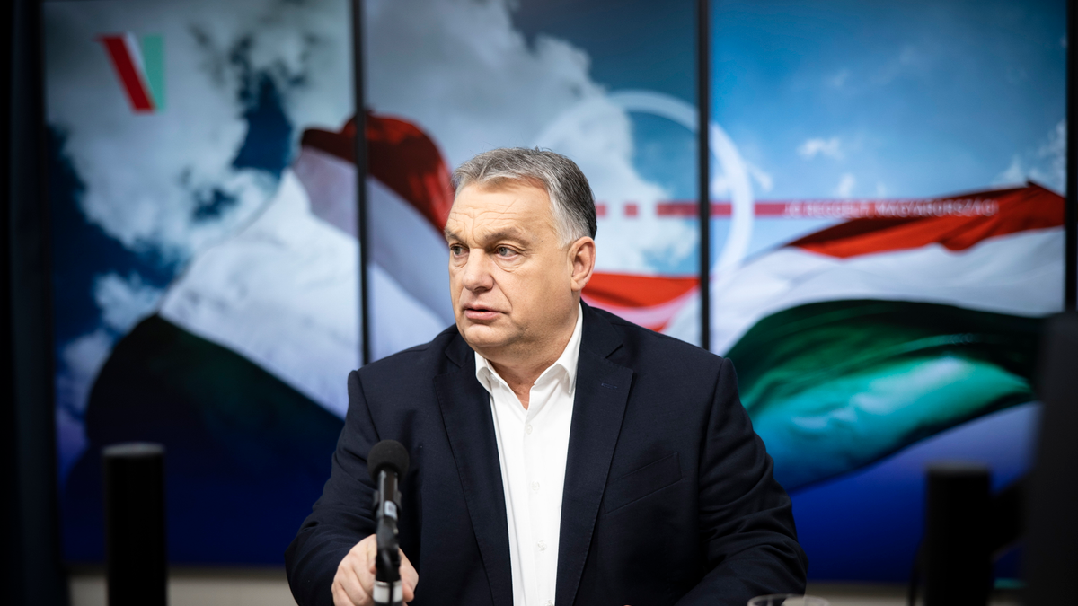 Orbán Viktor: Nem fogjuk hagyni, hogy belepréseljenek minket a háborúba ...