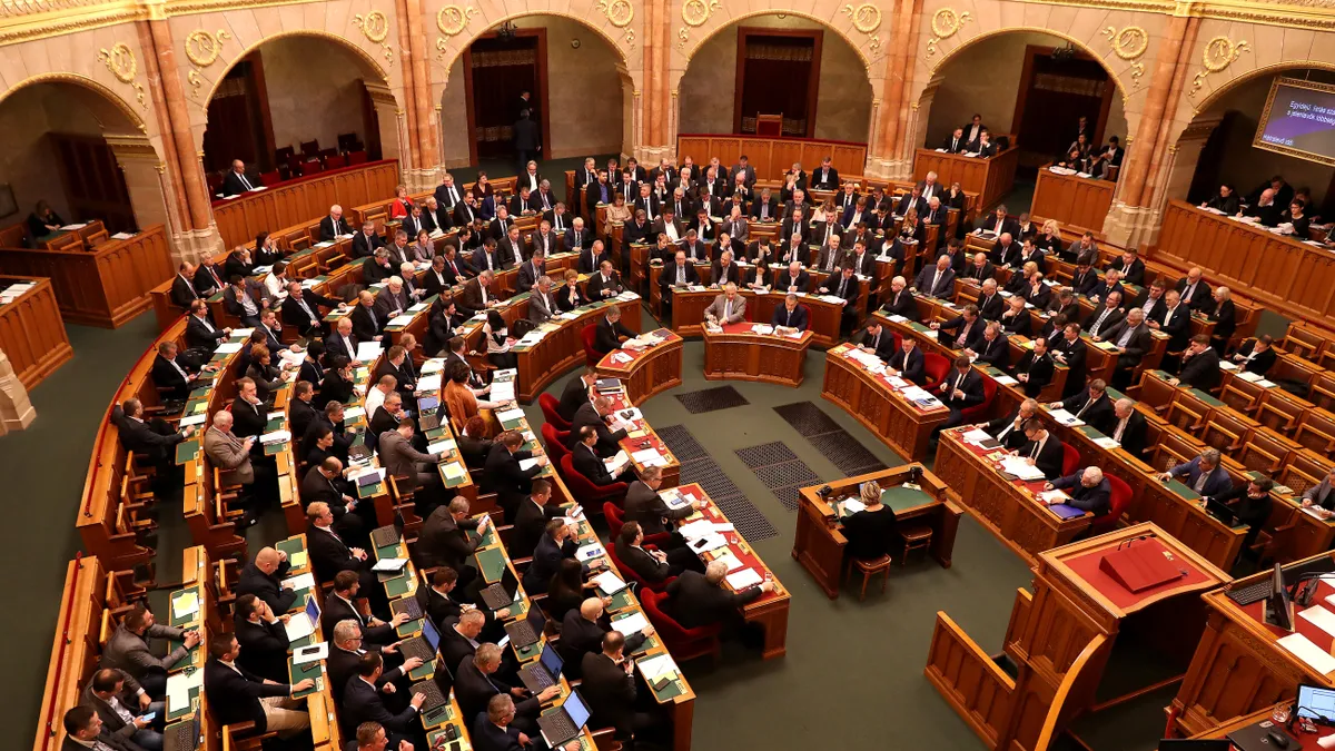 A Jobbik és az MSZP mellébeszél, Gyurcsányék hallgatnak a ...