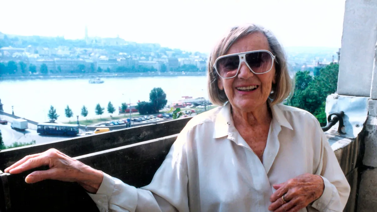 A körülrajongott színésznő, akit a kommunisták örökre el akartak ...