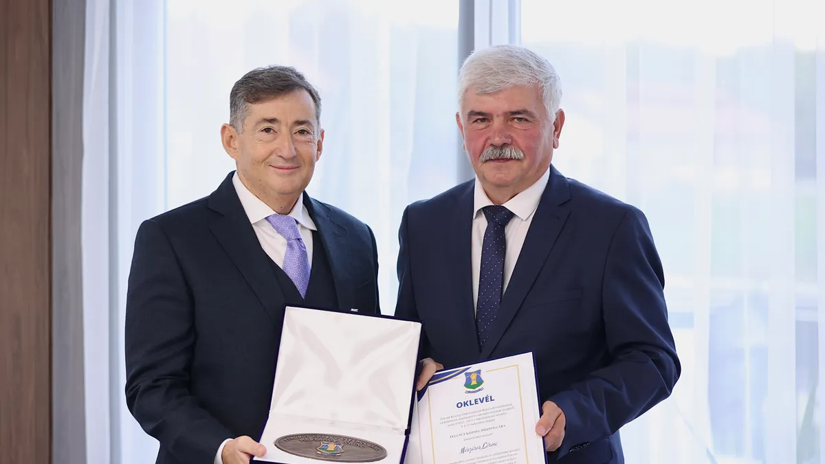 Felcsút díszpolgára lett Mészáros Lőrinc - ORIGO