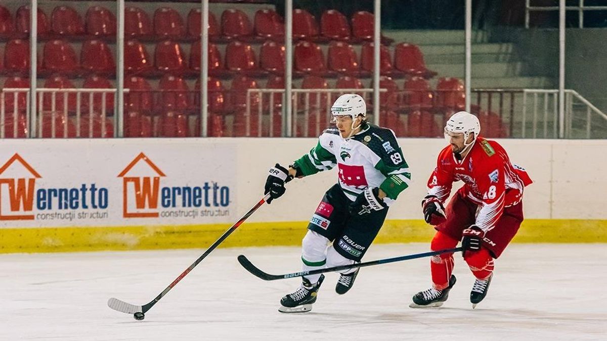 A bajnoki címvédő Fradi büntetőkkel győzött az jégkorong Erste Ligában ...