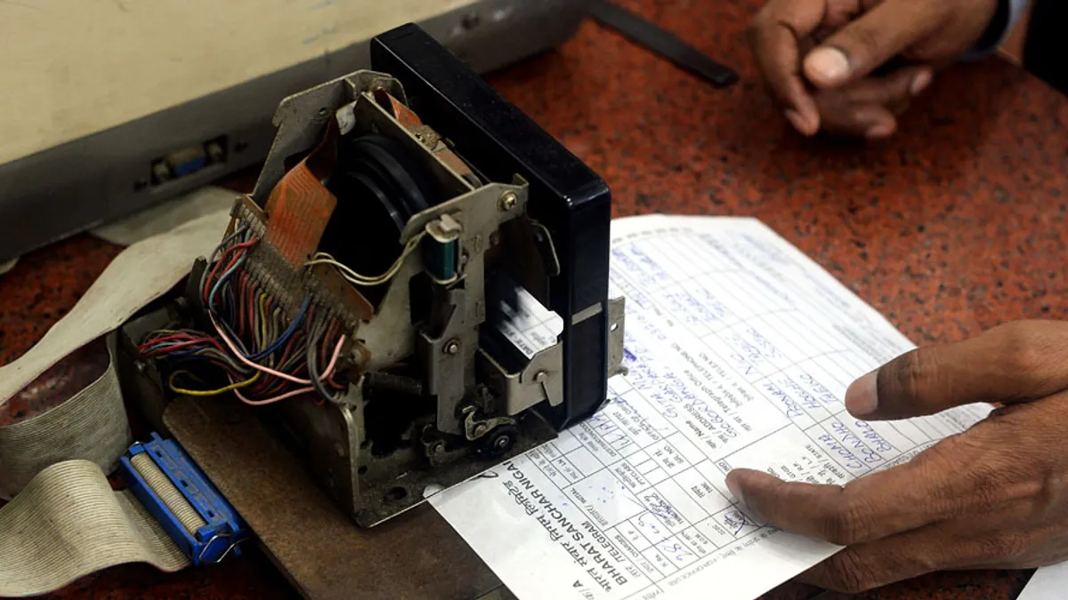 Indiában már halott, de itthon még hódít a távirat - ORIGO