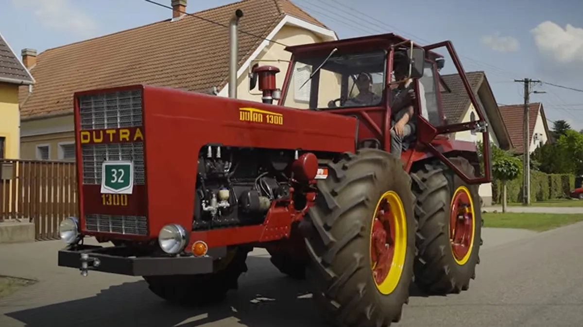 Megépítettek egy legendás magyar traktort, amely már csak fényképeken ...