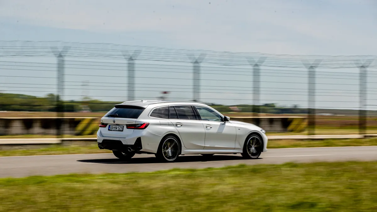 BMW 330d X-Drive Touring teszt (2023) galéria - ORIGO