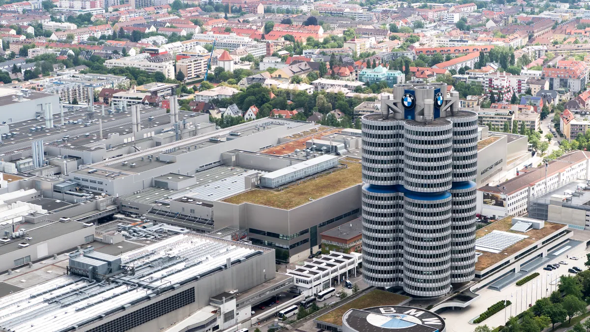 Nem gondolná, melyik a magyarok kedvenc BMW-je - ORIGO