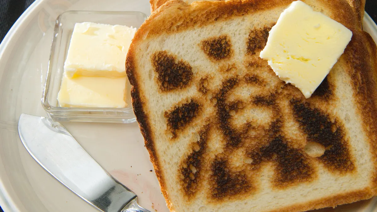 Disznóhús az orrban, Jézus a pirítóson - itt az idei bolond Nobel ...