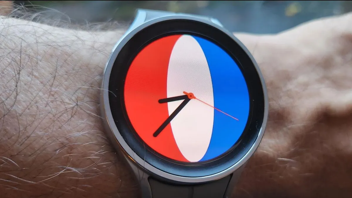 Új számlappal ünneplik a vb-t a Samsung Galaxy Watch 5 okosórák - ORIGO