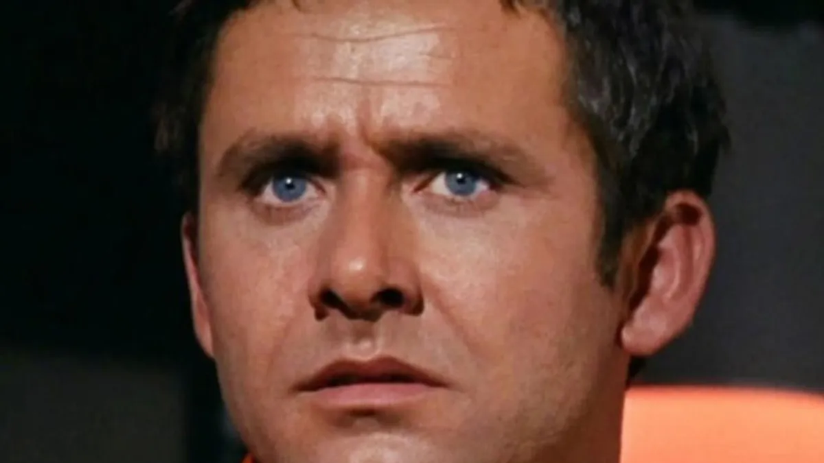 Meghalt Roger Perry - ORIGO