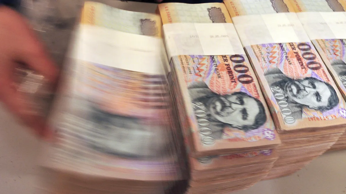 Másfél millió forint feletti készpénzes vállalkozói ügyletre bírság ... Másfél millió forint feletti készpénzes vállalkozói ügyletre bírság ...