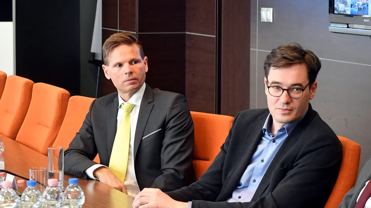 Teljes gátlástalanság: amerikai ingatlanjaival dicsekszik Karácsony Gergely közműcégének a ...