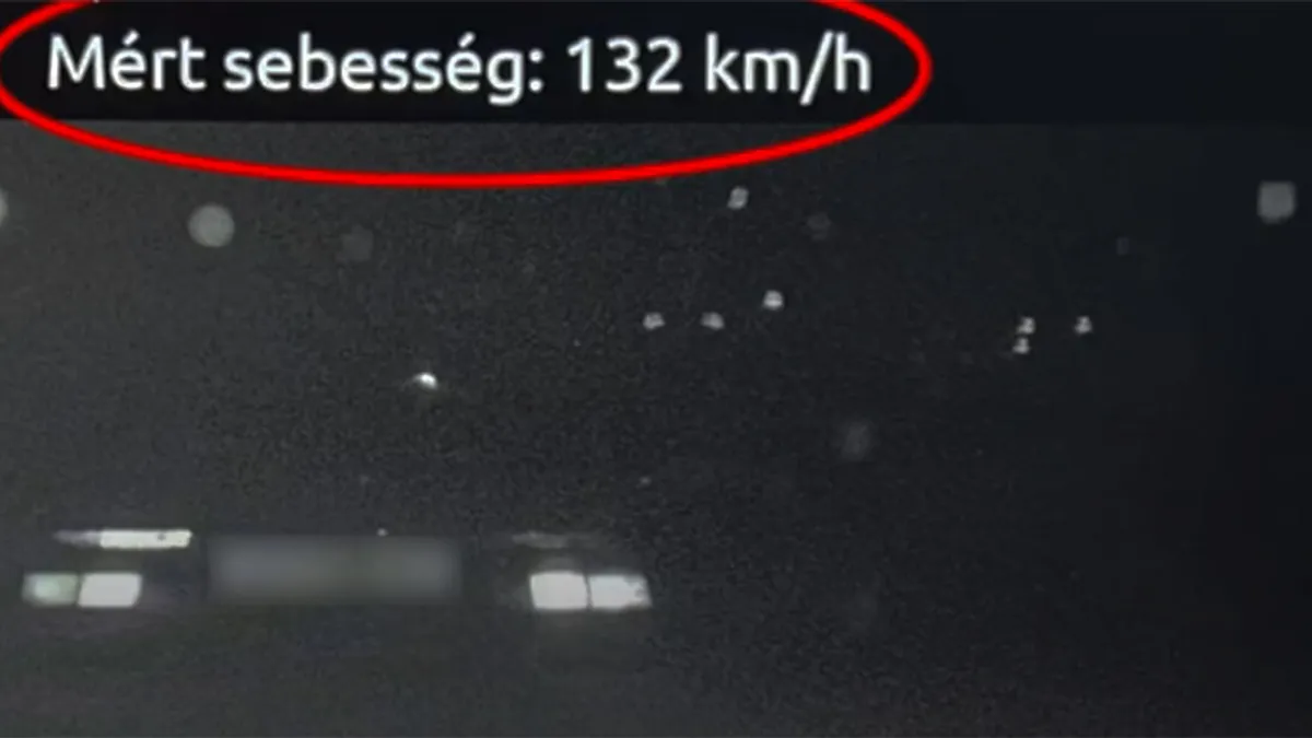 132-vel száguldozott az Üllői úton, pechjére pont belefutott a ...