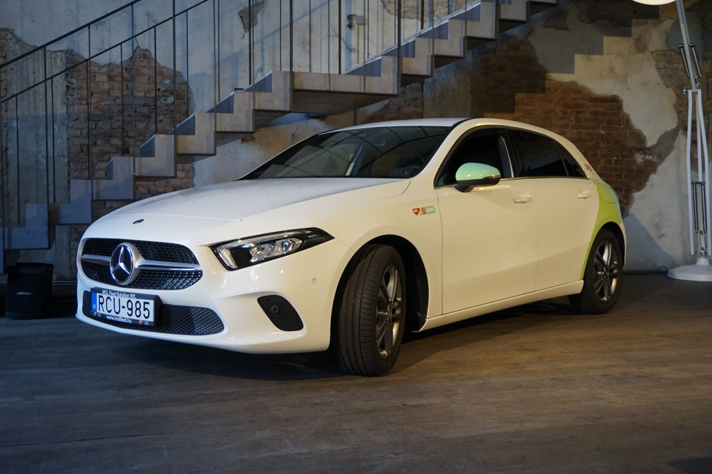 Mol Limo Mercedes-Benz A200 - ORIGO