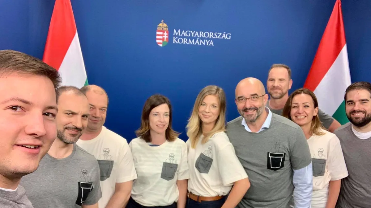 Egyenpólóban köszönték meg Müller Cecíliának a kitartó munkát - fotó ...