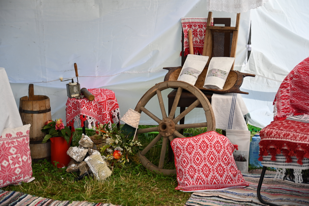 II. Barcasági és Királyföldi Csángó-Magyarok Zarándoklata - képek - ORIGO