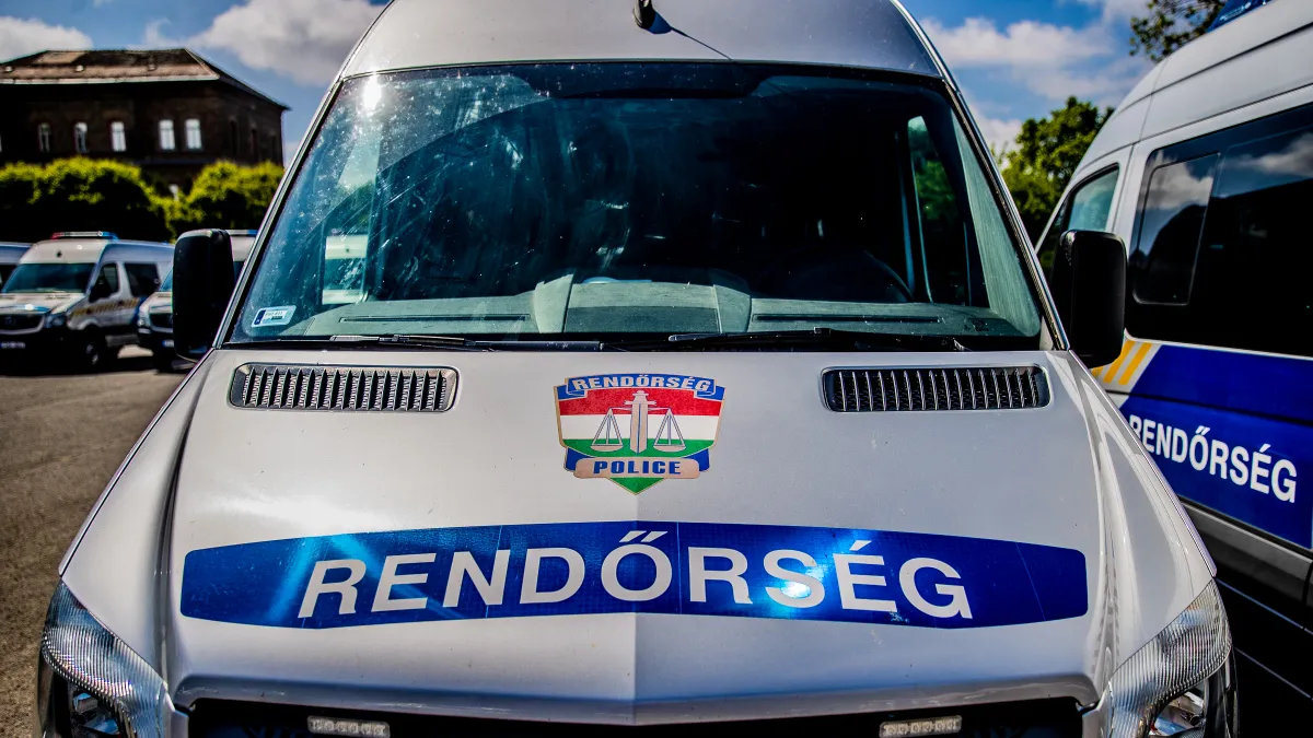 Halálos baleset történt az M1-esen Tatánál - ORIGO