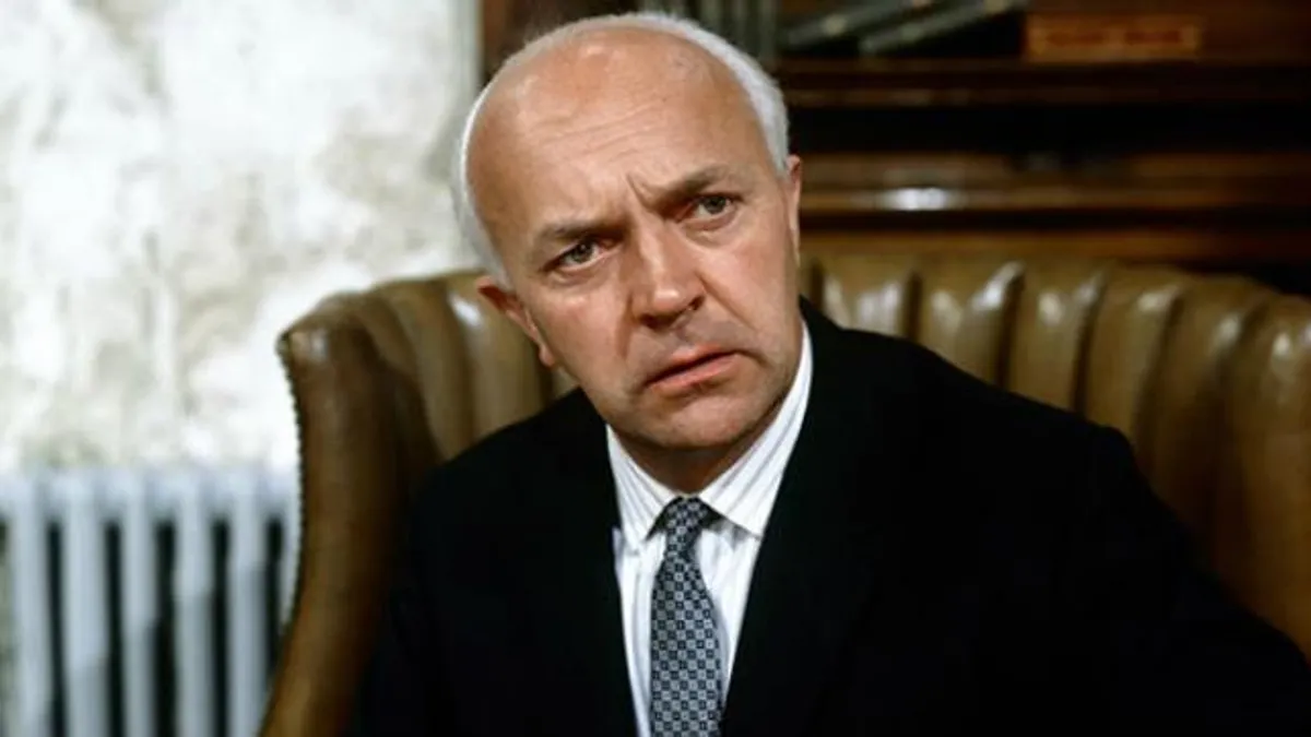 Meghalt George A. Cooper - ORIGO