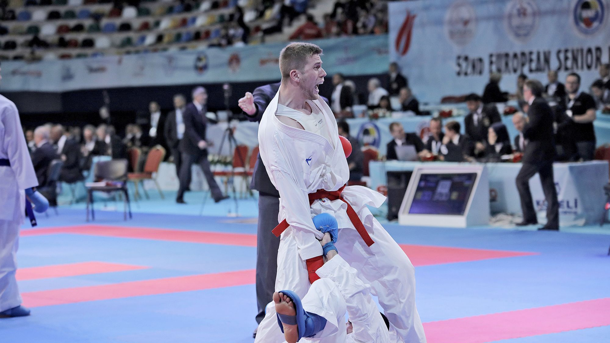 A karatés Molnár Dániel értékes bronzérme - ORIGO