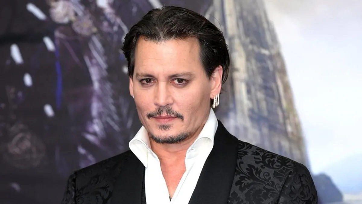 Döbbenetes, hogy mivel vádolják Johnny Deppet egykori testőrei - ORIGO