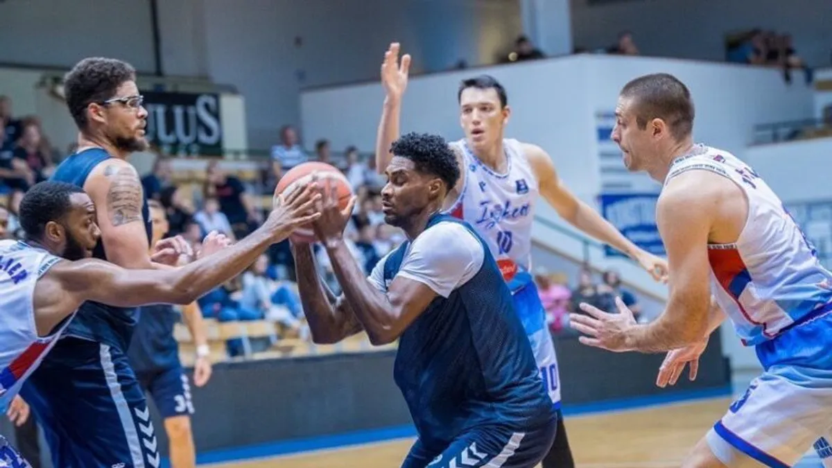 Száz pont fölé jutott a Fehérvár a férfi kosárlabda NB I-ben - ORIGO