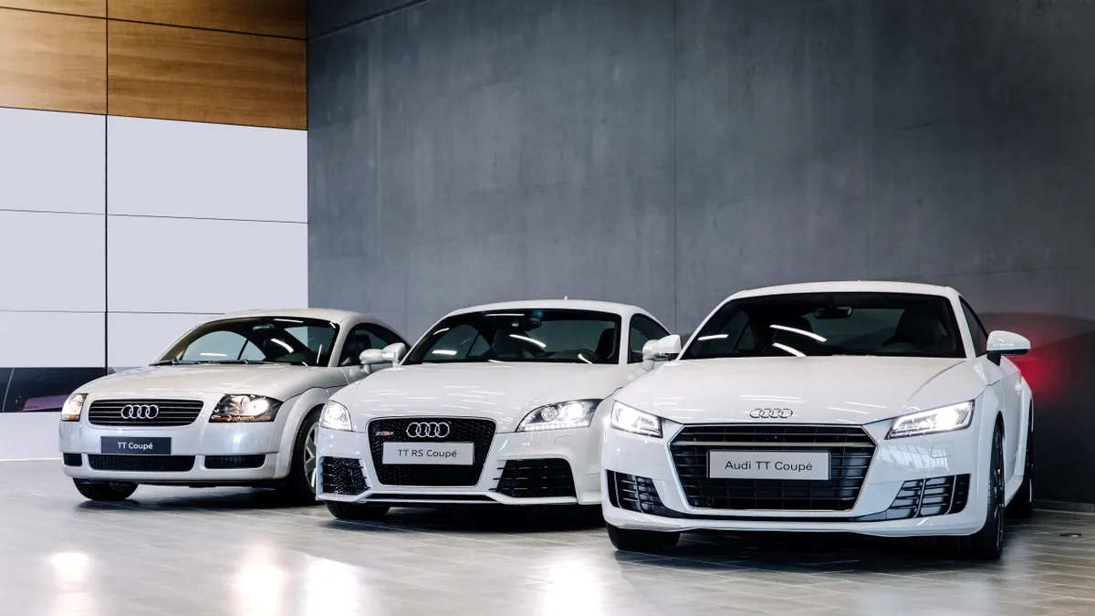 25 éve indult el Magyarországon az ikonikus Audi TT gyártása - galéria ...
