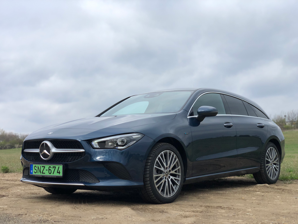 Mercedes-Benz CLA Shooting Break 250e Plug-in Hybrid teszt (2021 ...