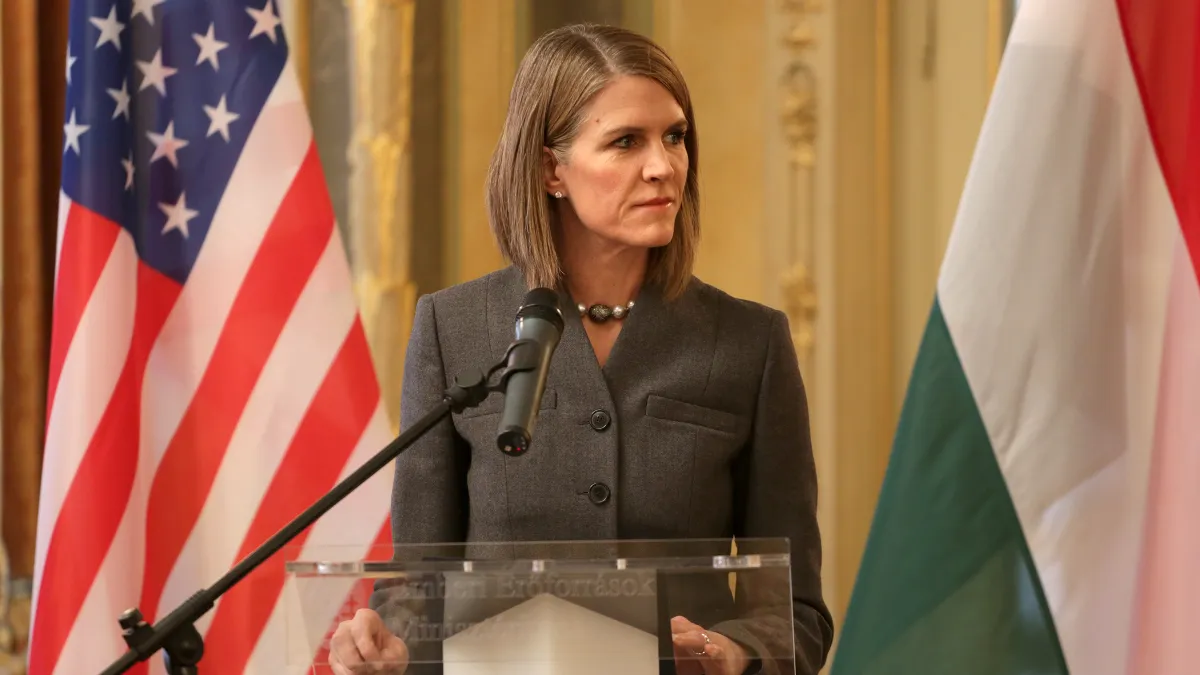 Oroszországot bírálta Colleen Bell - ORIGO