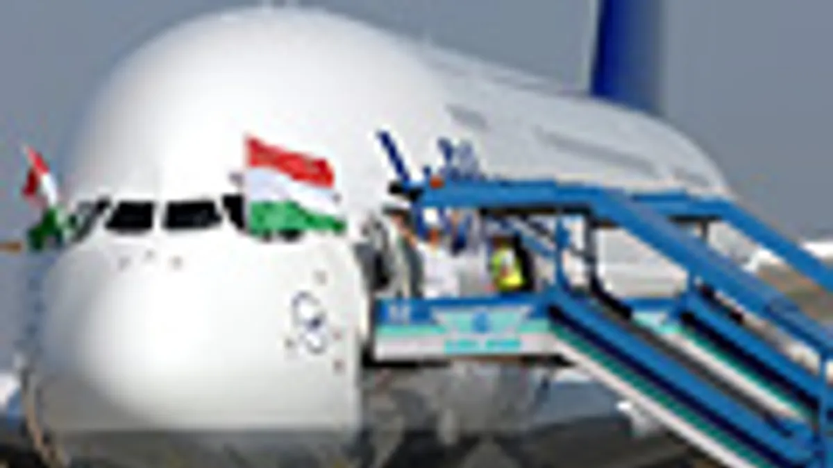 Átvizsgálják az összes Airbus A380-ast - ORIGO