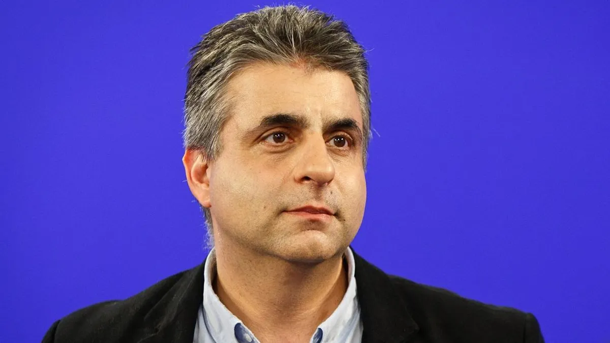 Bárdos András szakít a híradózással - ORIGO