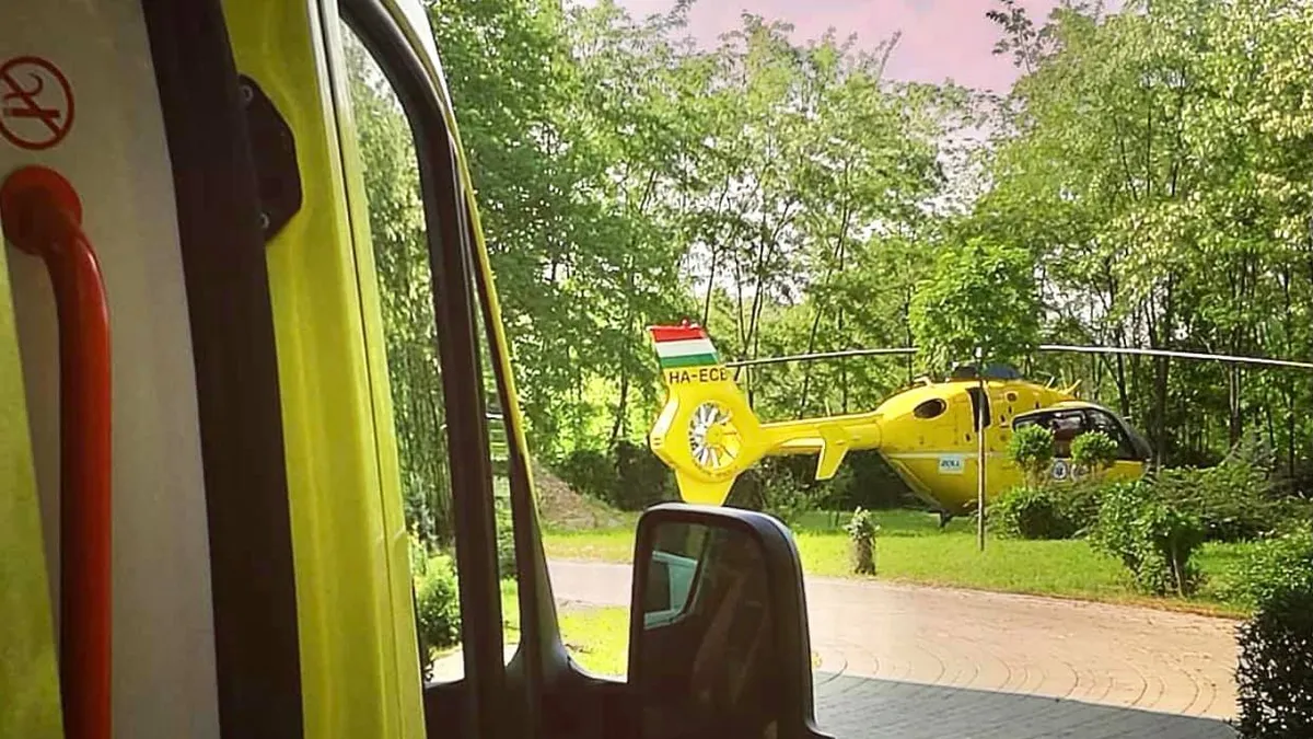 Utcán összeesett férfi életét mentették meg a mentők Tiszacsegén - ORIGO Utcán összeesett férfi életét mentették meg a mentők Tiszacsegén - ORIGO