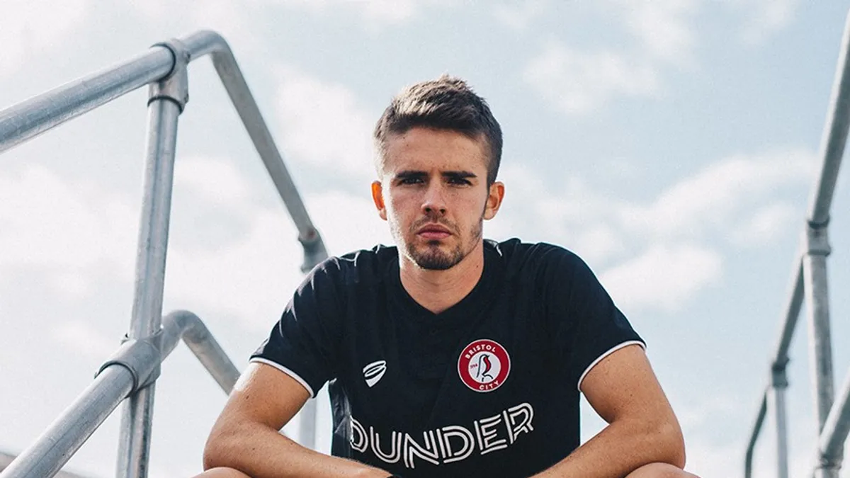 A világ egyik legdurvább bajnokságába igazolt Nagy Ádám - ORIGO