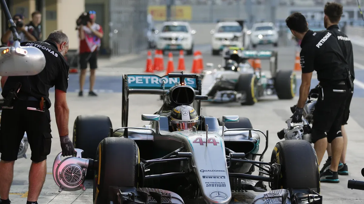 Hamiltonnak reményt adhat Ricciardo a vb-döntőben - esélylatolgatás - ORIGO
