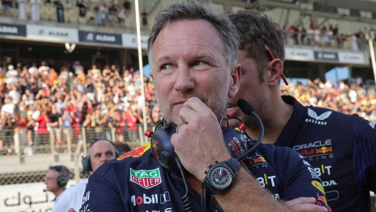 Meghallgatták a Red Bull csapatfőnökét, akire könnyen lehet, hogy ...