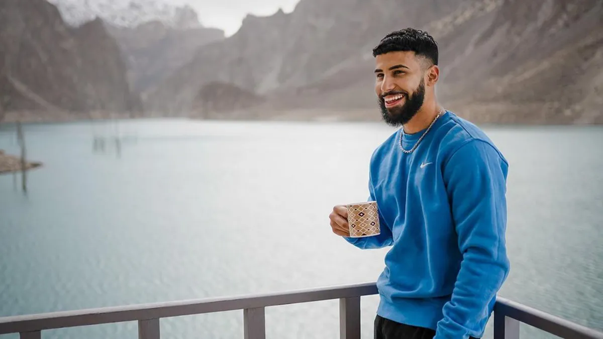 Életét kockáztatva fedez fel különleges, elhagyatott épületeket egy ...