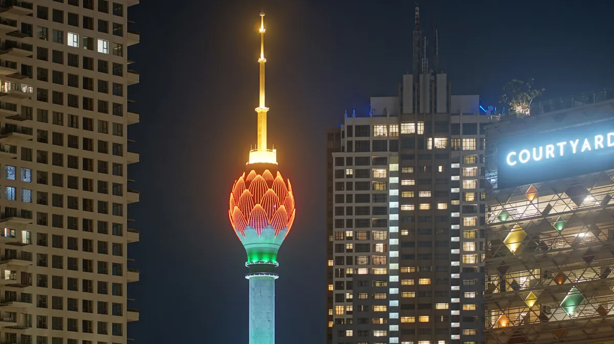 Különleges formájú Lótusz torony Srí Lankában - ORIGO