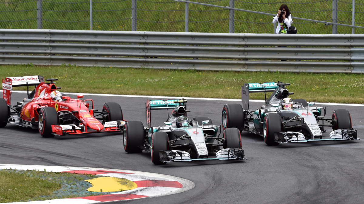 Mosley a felére csökkentené az F1-es motorkeretet - ORIGO