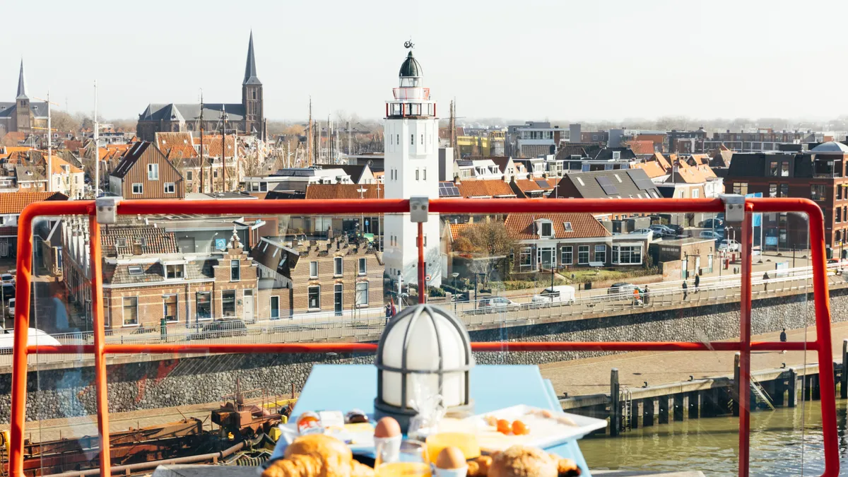 Szédítő a kilátás a darura épített lakásból - ORIGO