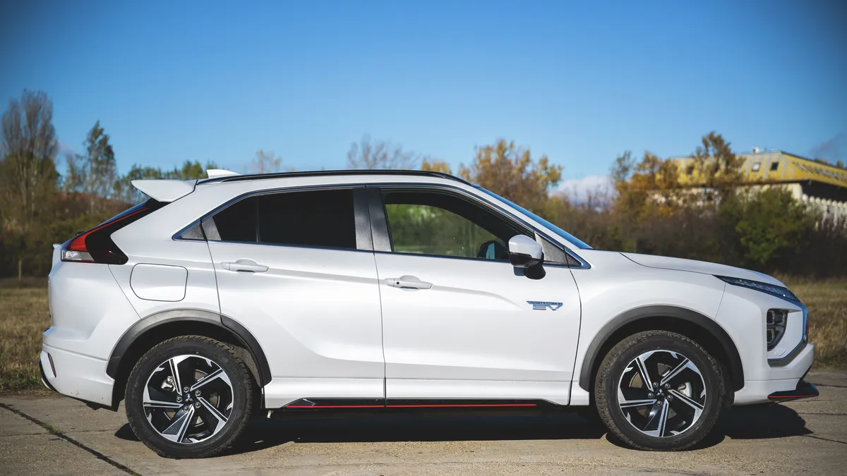 Mitsubishi Eclipse Cross PHEV teszt (2023) galéria - ORIGO