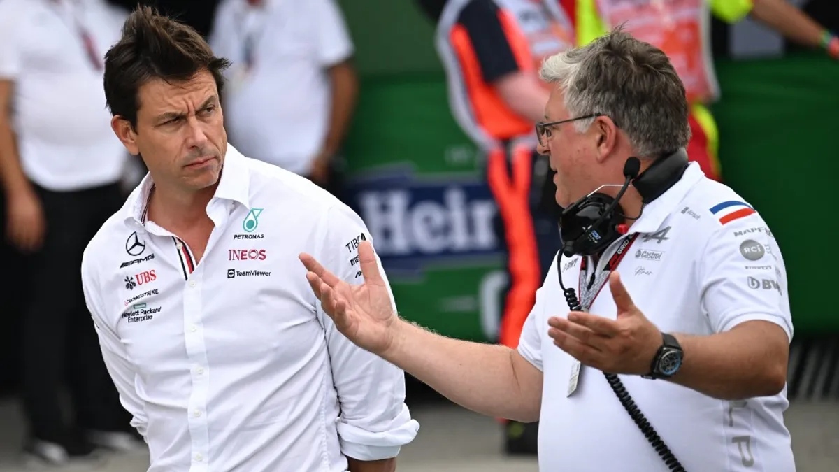 Kirúgták a Forma-1-es csapat főnökét - ORIGO