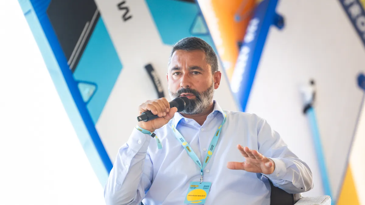 Hidvéghi Balázs: Az Európai Unió sírját ássák azzal, hogy megvonják ...
