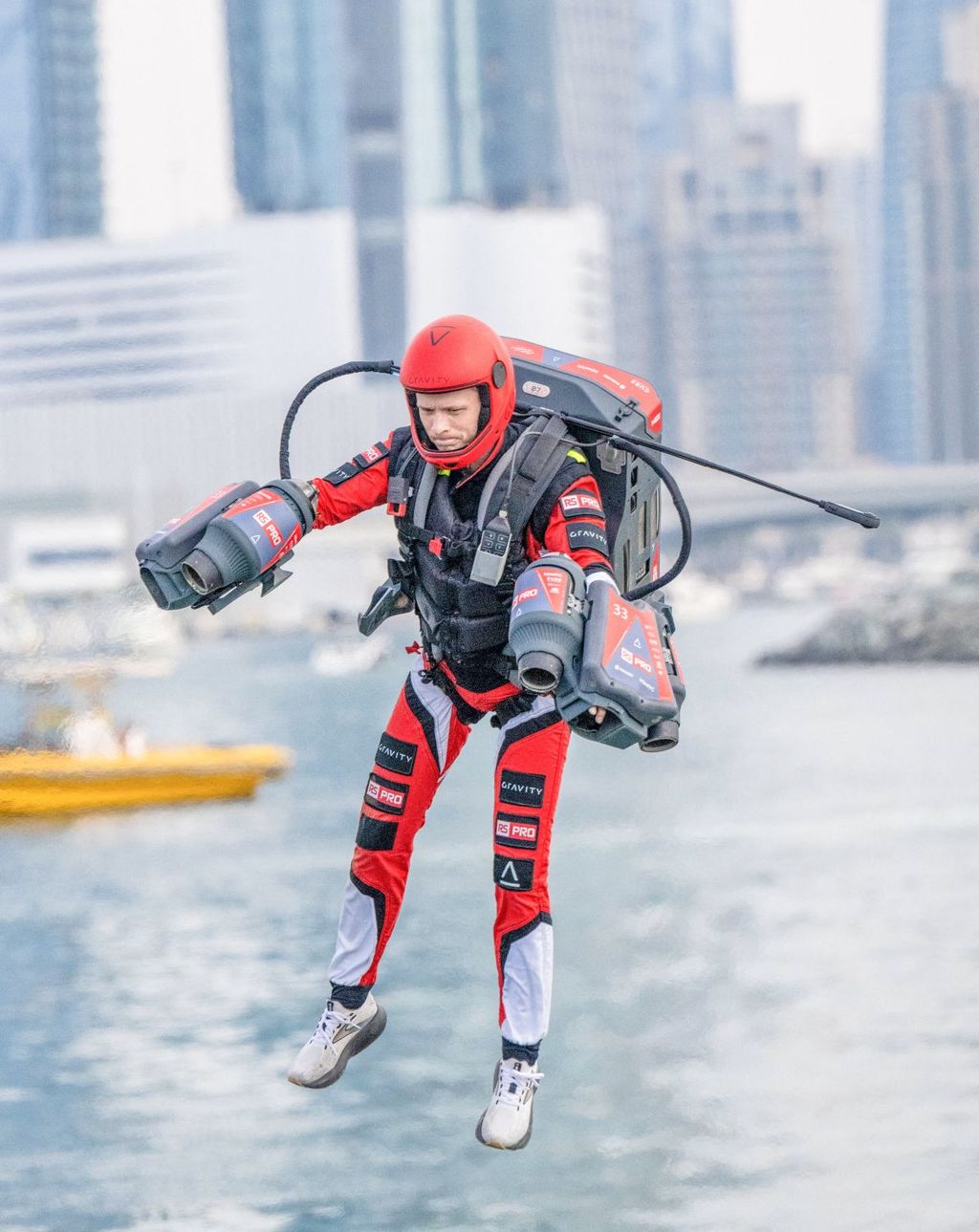 A világ első jetpack versenyét Dubajban rendezték meg - ORIGO