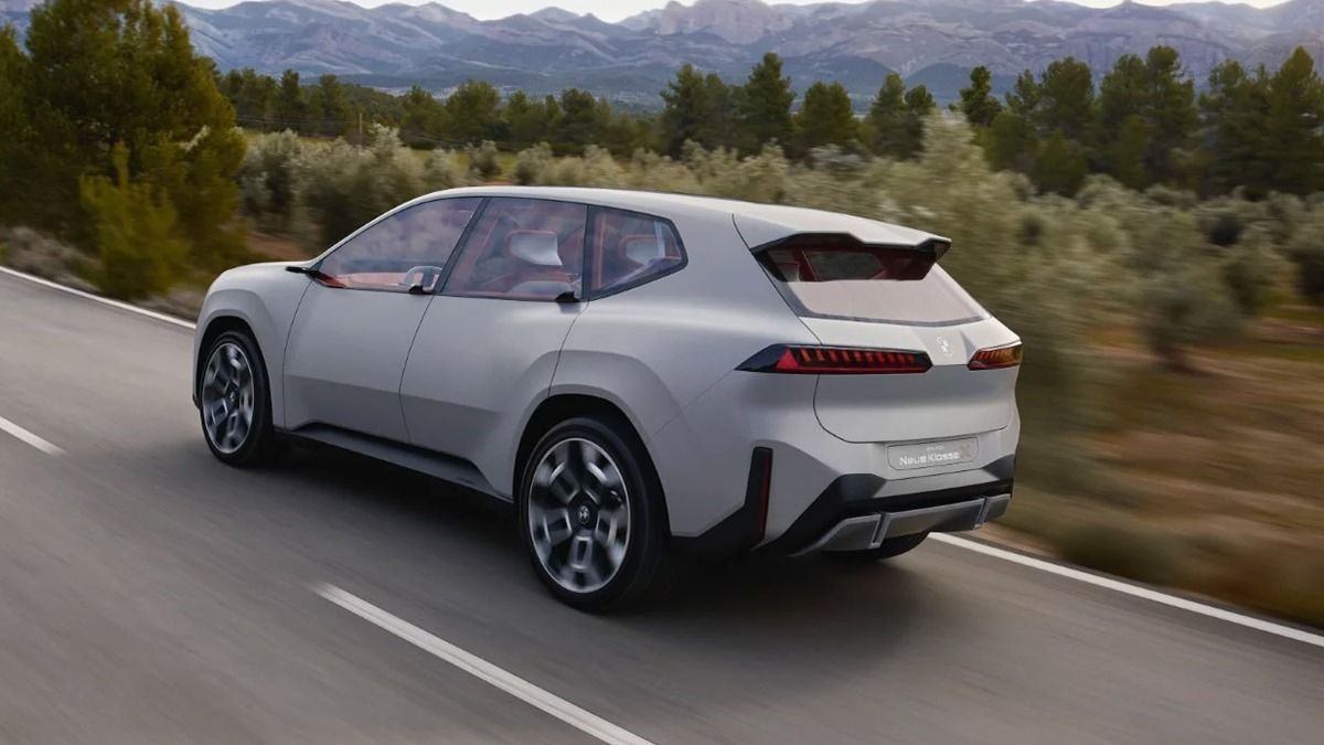 Végre megmutatta a BMW, milyen autókat gyárt majd Debrecenben, itt ...