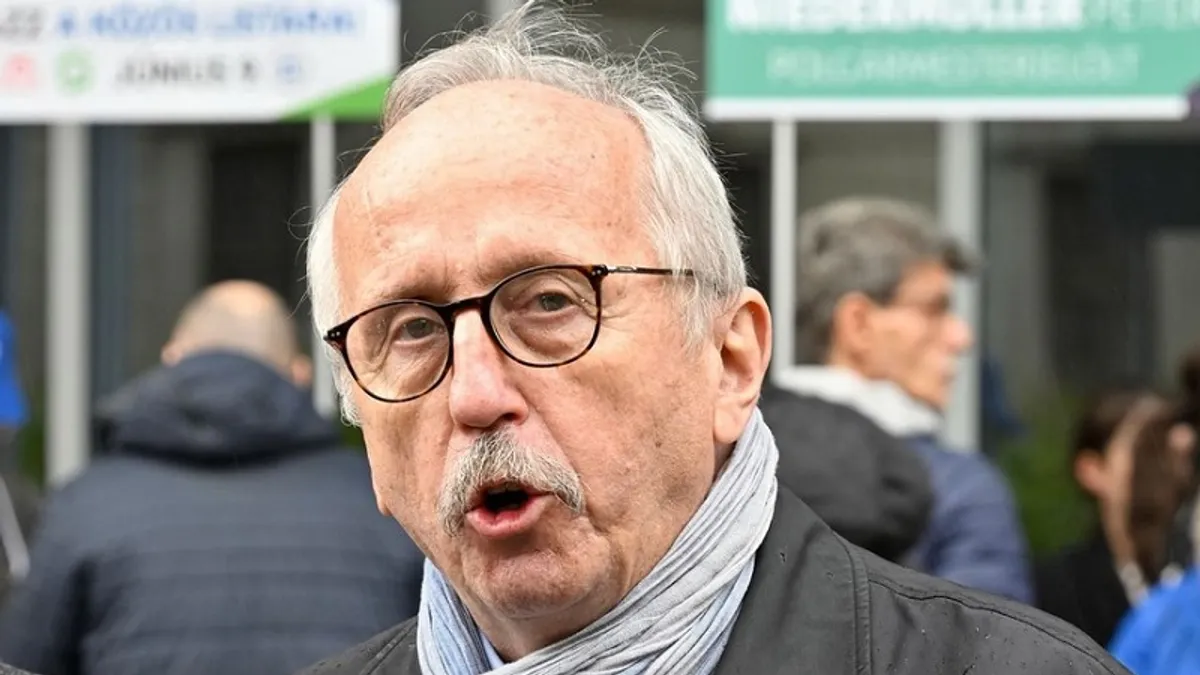 Itt a bizonyíték: Több mint negyvenmillió forintnyi megbízást kapott ...